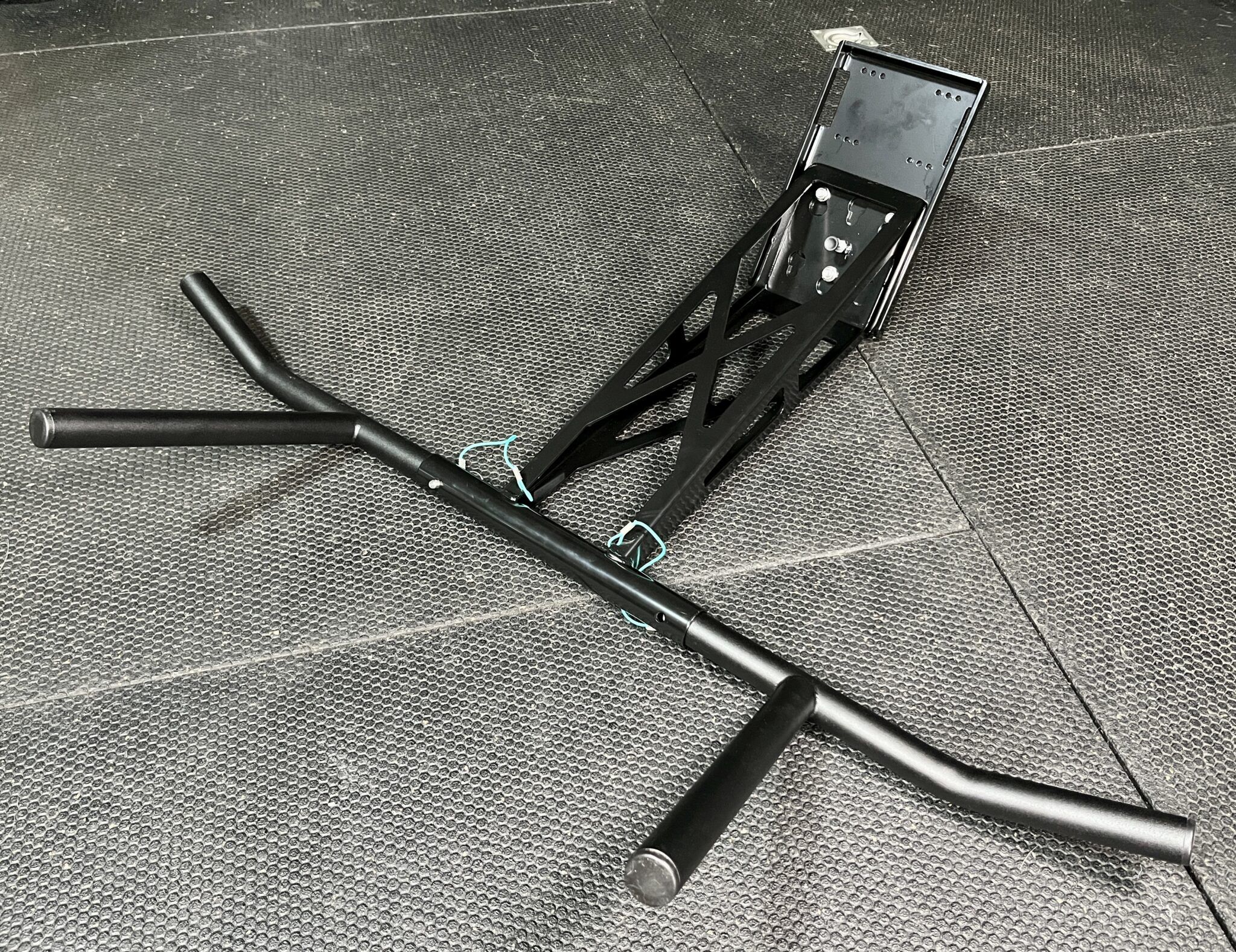 Pullup & Dip Outdoor Bar Review - Portable Pull Up and Dip Station Pullup & Dip Outdoor Bar Review - Portable Pull Up and Dip Station